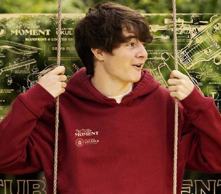 Tubbo Wiki & Bio: Net Worth, Age and other information | FameCop.com