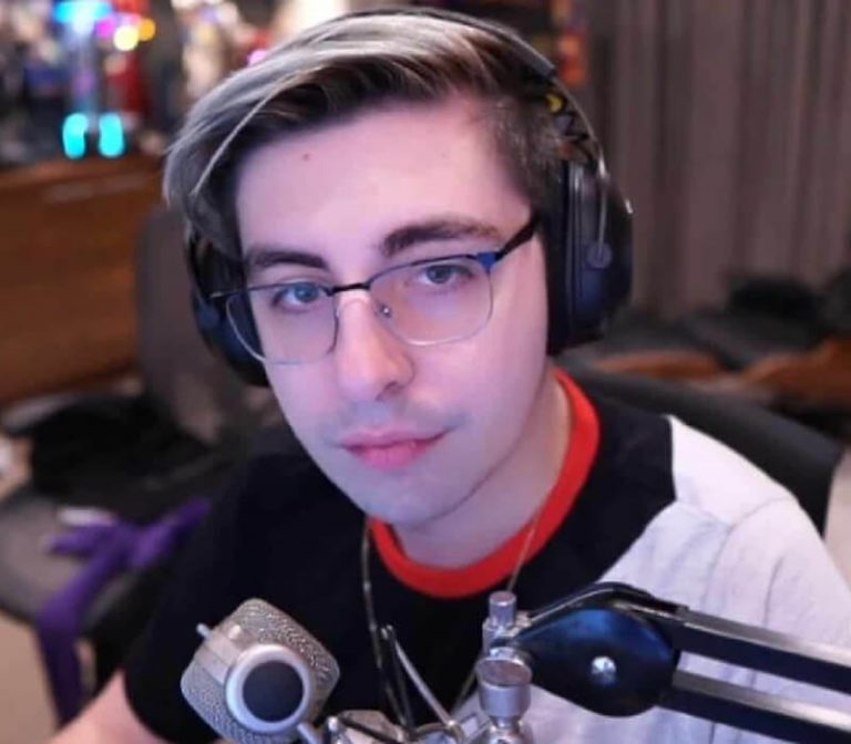 Bugha Wiki & Bio: Net Worth, Age and other information | FameCop.com