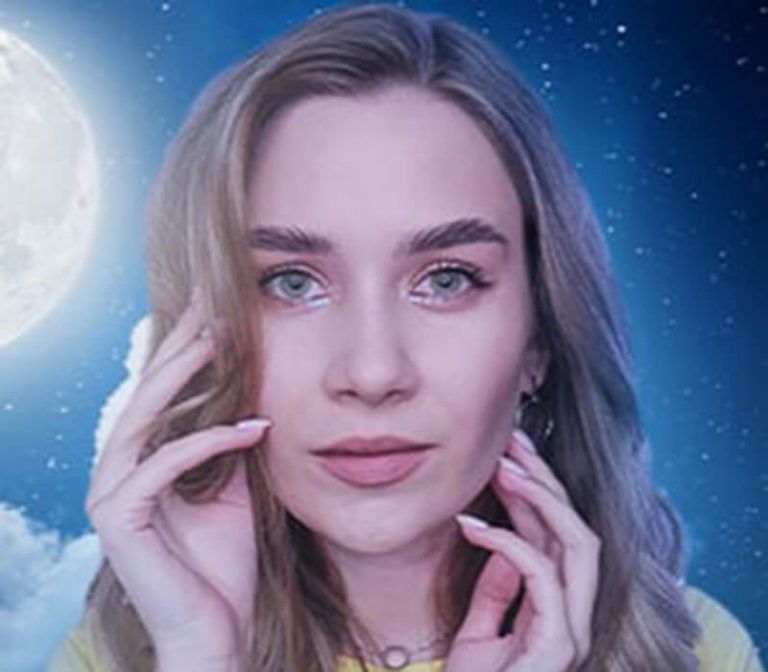Mooney ASMR Wiki & Bio: Net Worth, Age and other information | FameCop.com