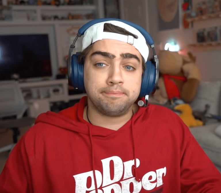 Mizkif Wiki & Bio: Vermögen, Alter und andere Informationen | FameCop.com