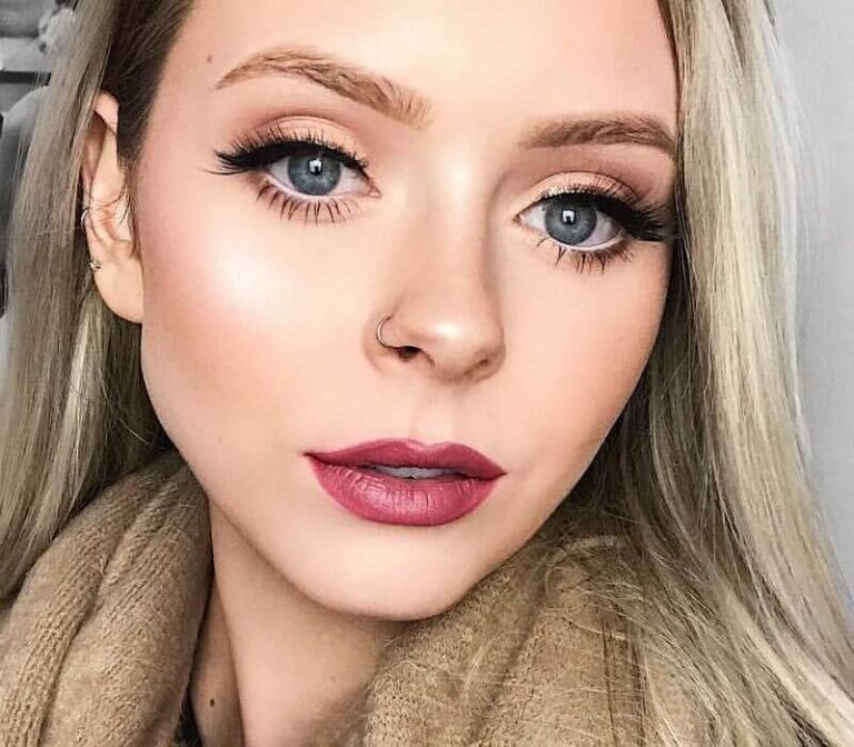 Cosmobyhaley Wiki & Bio: Net Worth, Age and other information | FameCop.com