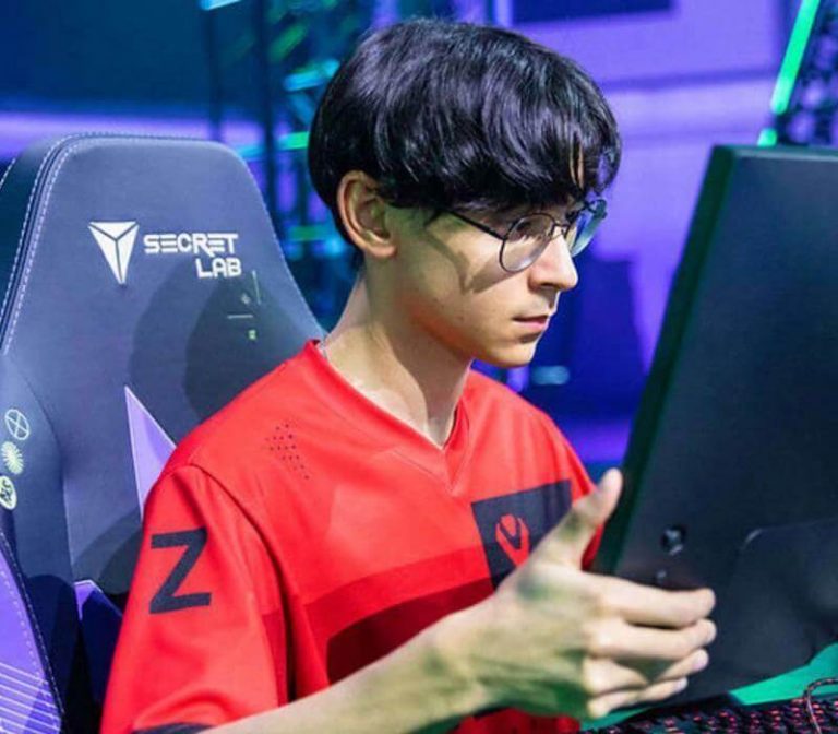 TenZ Wiki & Bio: Net Worth, Age and other information | FameCop.com