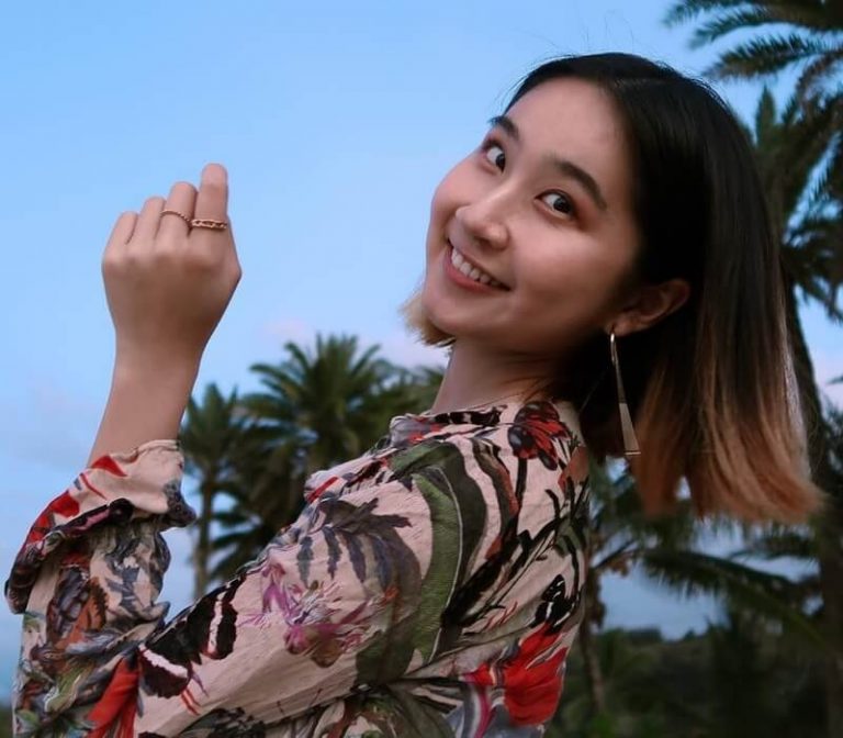 zoeunlimited Wiki & Bio: Net Worth, Age and other information | FameCop.com