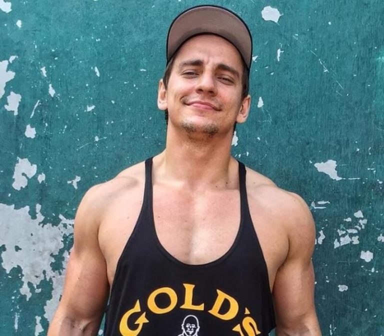 VitalyzdTv Wiki & Bio: Net Worth, Age and other information | FameCop.com